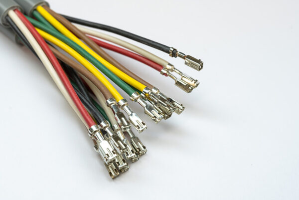 Comprender los tipos de cables automotrices - Spiritcar